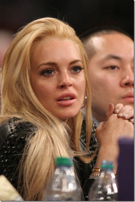 Lindsay Lohan passt auf ihren neuen Range Rover wirklich gut auf (Video ...